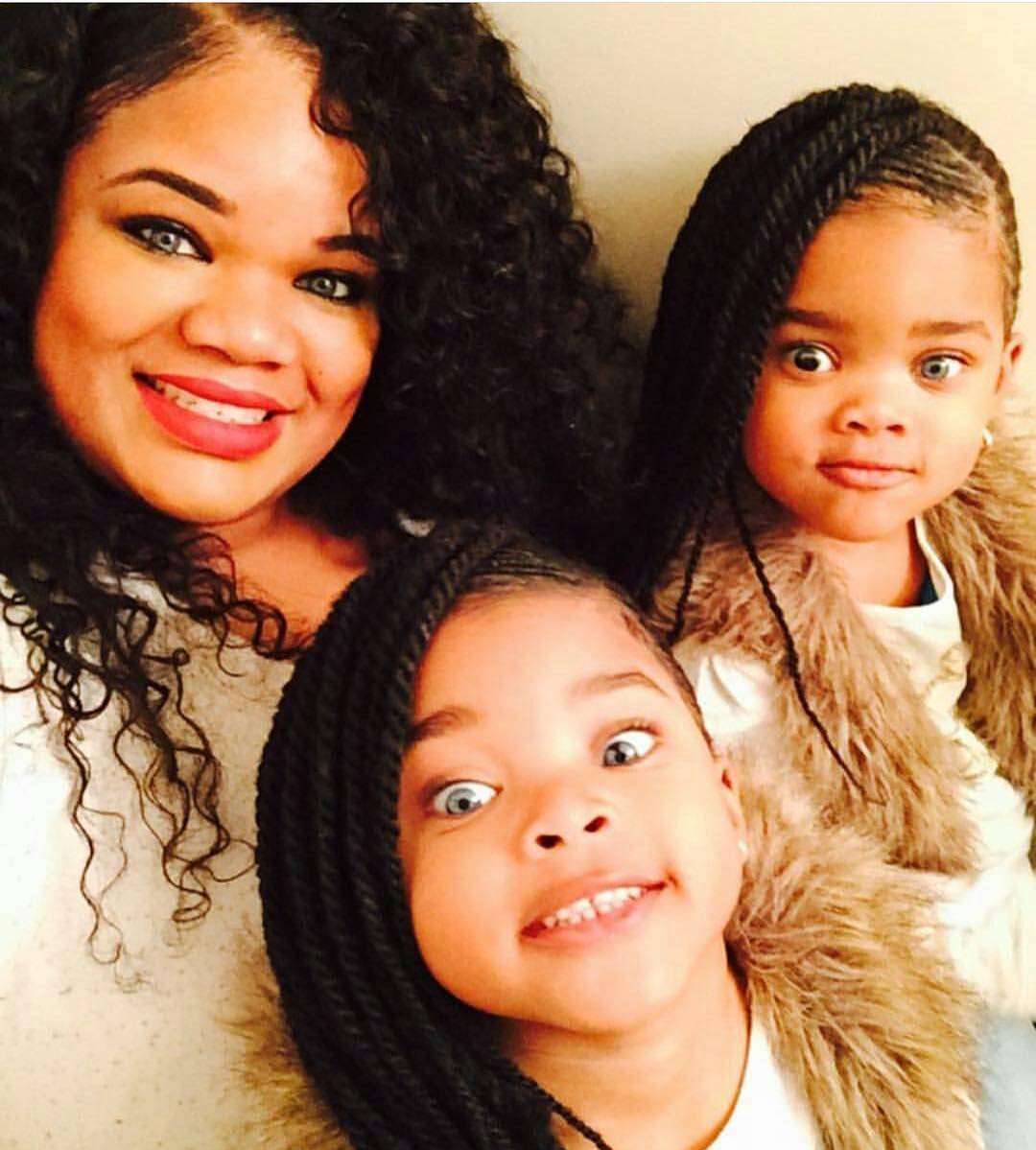 Meet Megan and Morgan, the “TrueBlue Twins”